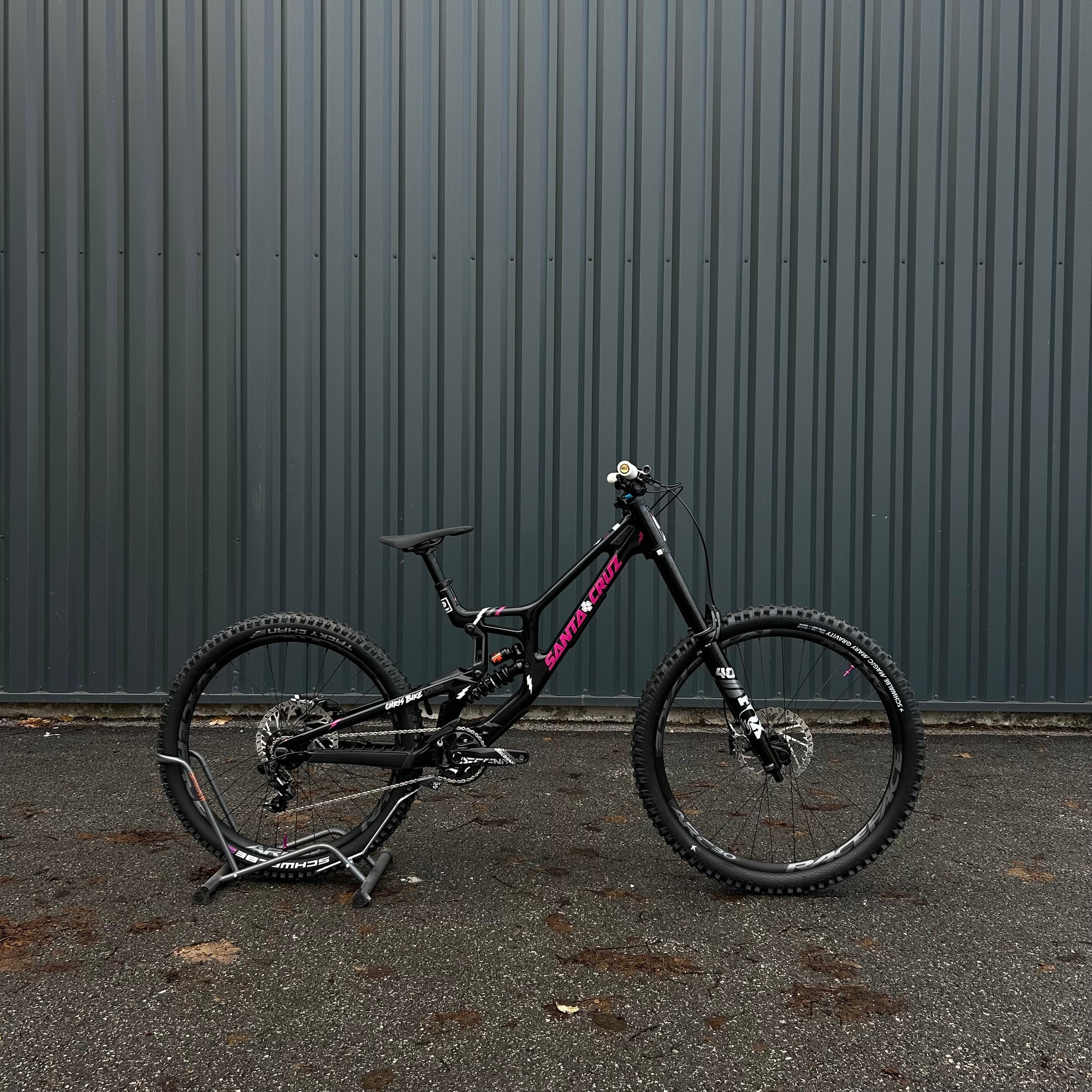SANTA CRUZ V10 DH KIT S – Chris Bike